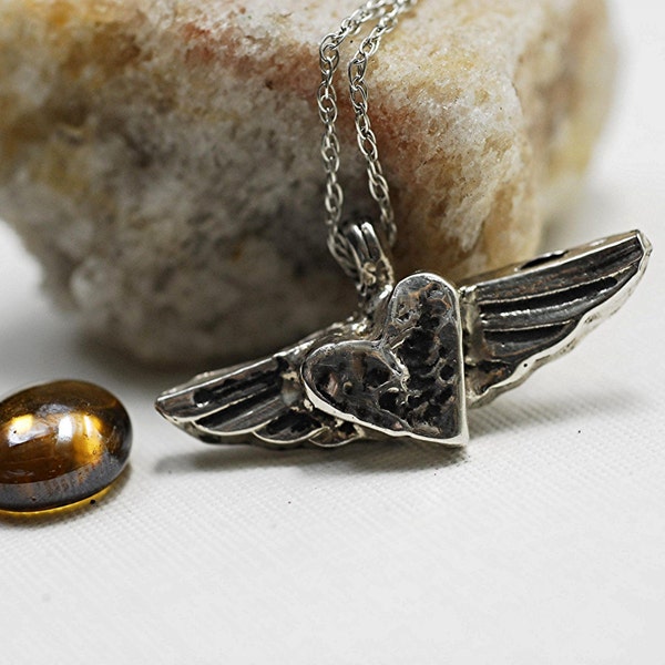 Heart Wings Necklace - Etsy