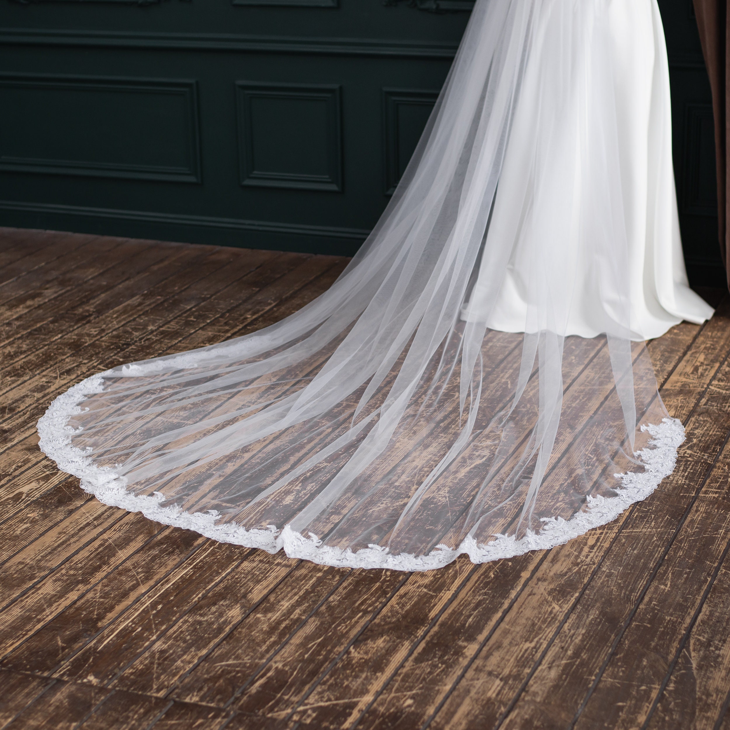 Cathedral Veil With Lace Edge, Wedding Veil Lace Trim, Veil Flower Lace ...