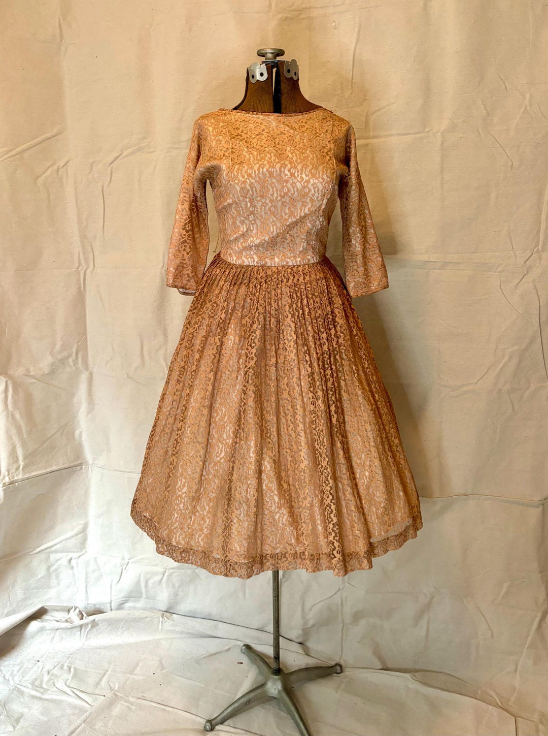 Vintage 50s Beige & Brown Satin Lace Hourglass Sheath Dress With Bustle ...