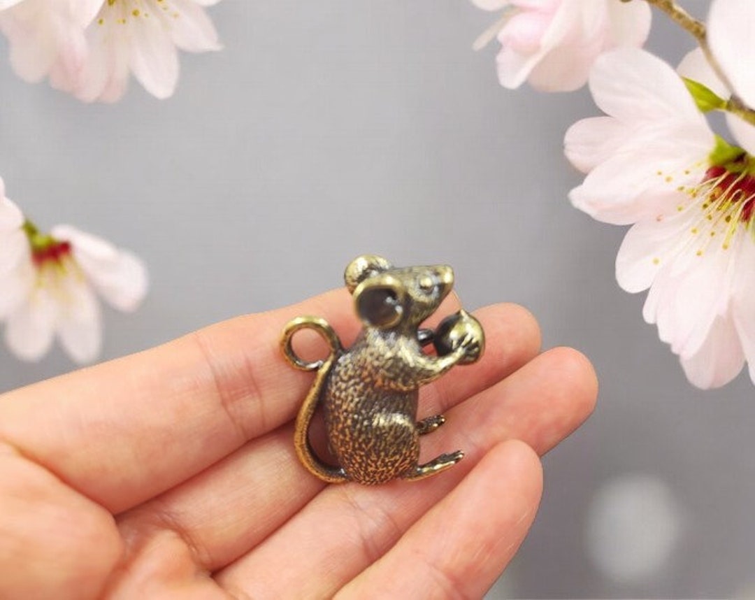 Elegant Brass Mouse Figurine: A Whimsical Touch for Your Home，(free ...
