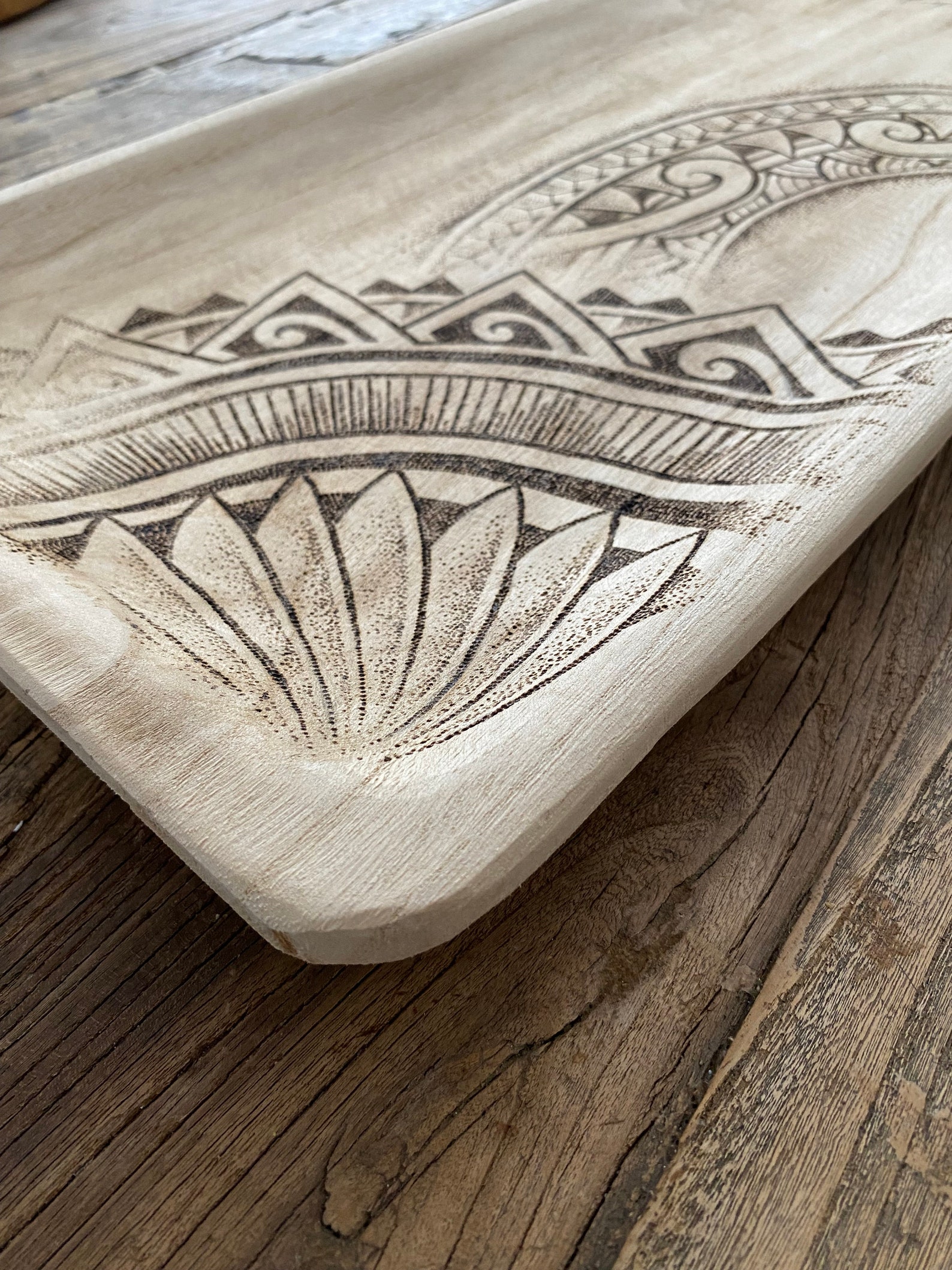 Ingoa Art Houten Schaal Met Ingebrand Polynesisch Maori/hawaii Design ...