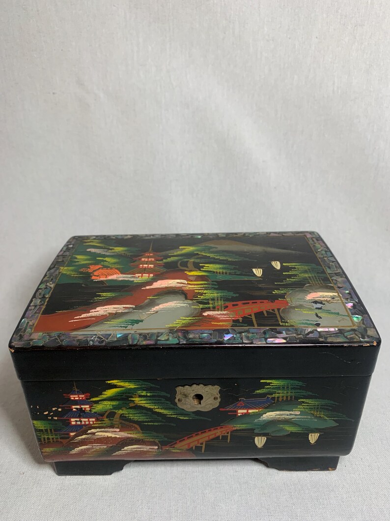Mid Century Handmade Japanese Black Laquer & Abalone Inlay Mt Fuji ...