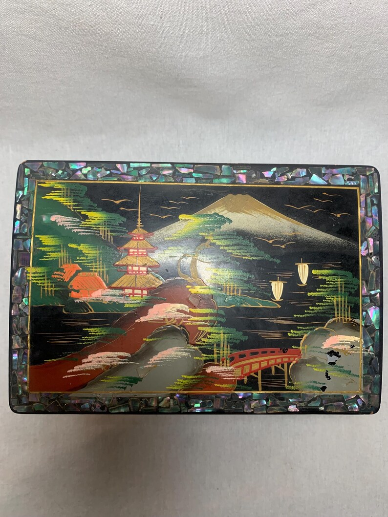 Mid Century Handmade Japanese Black Laquer & Abalone Inlay Mt Fuji ...