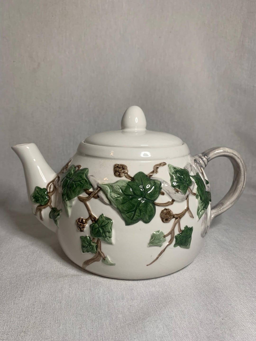 Vintage CBK LTD 1992 Ivy Teapot - Etsy