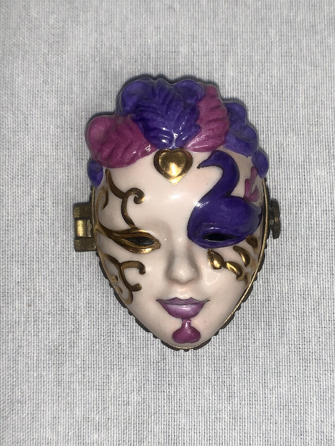 Vintage Masquerade Mask Pillbox - Etsy