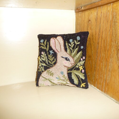 Primitive Bunny Punch Needle Pattern - Etsy