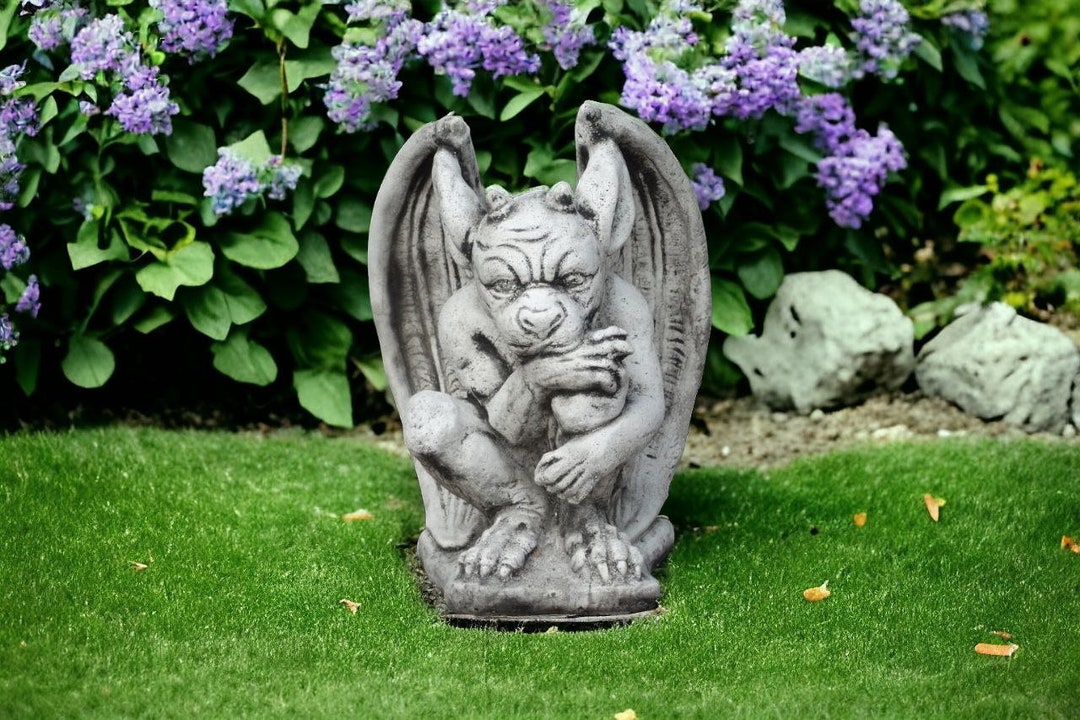 Sitting Gargoyle Statue, Stone Figure, Detailed Gargoyle Sculpture ...