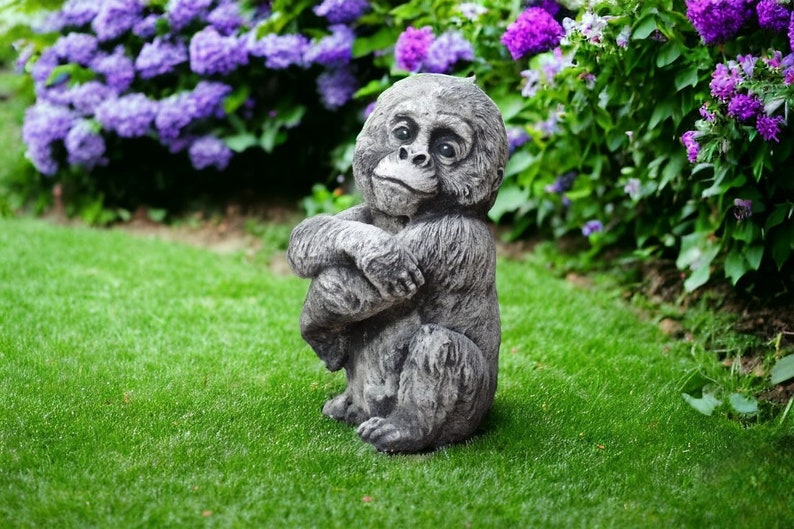 Concrete Monkey Statue, Sitting Monkey, Baby Monkey Figure, Garden ...