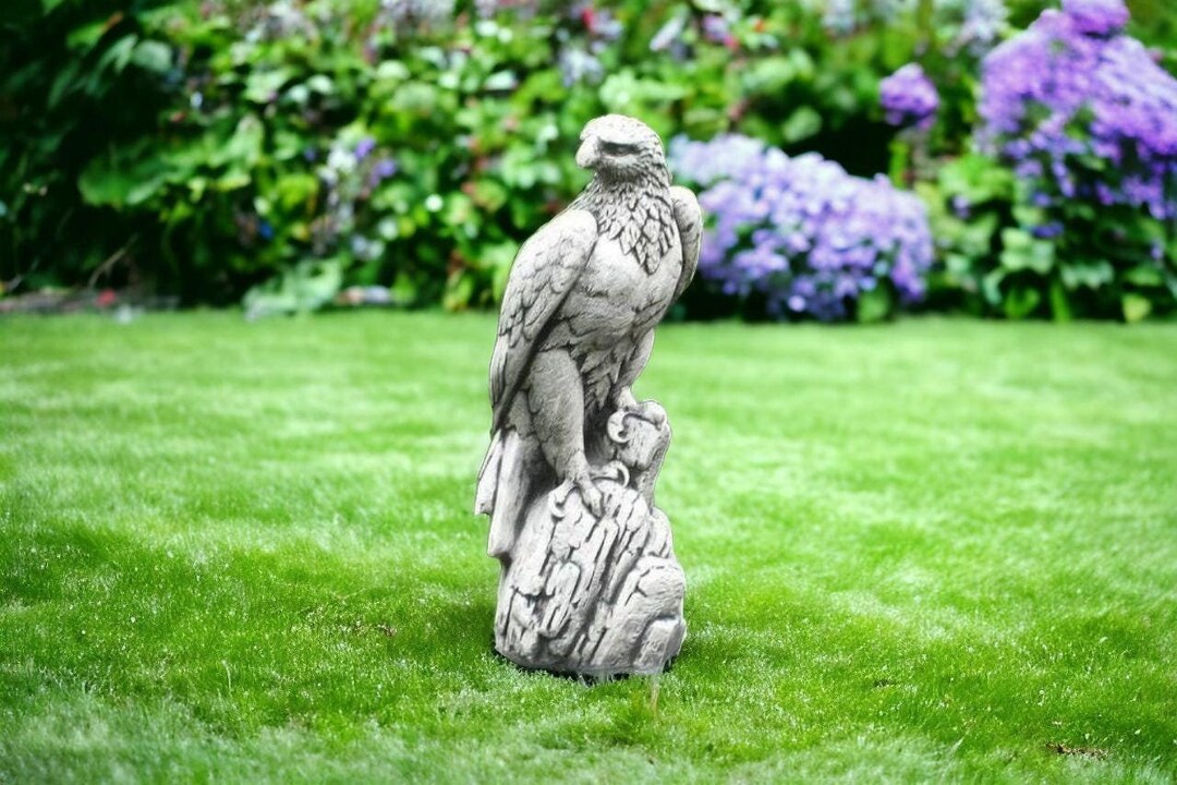 Massive Concrete Eagle Statue, Concrete Wild Bird Figure, Outdoor Eagle ...