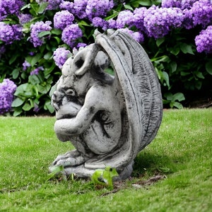 Sitting Gargoyle Statue, Stone Figure, Detailed Gargoyle Sculpture ...