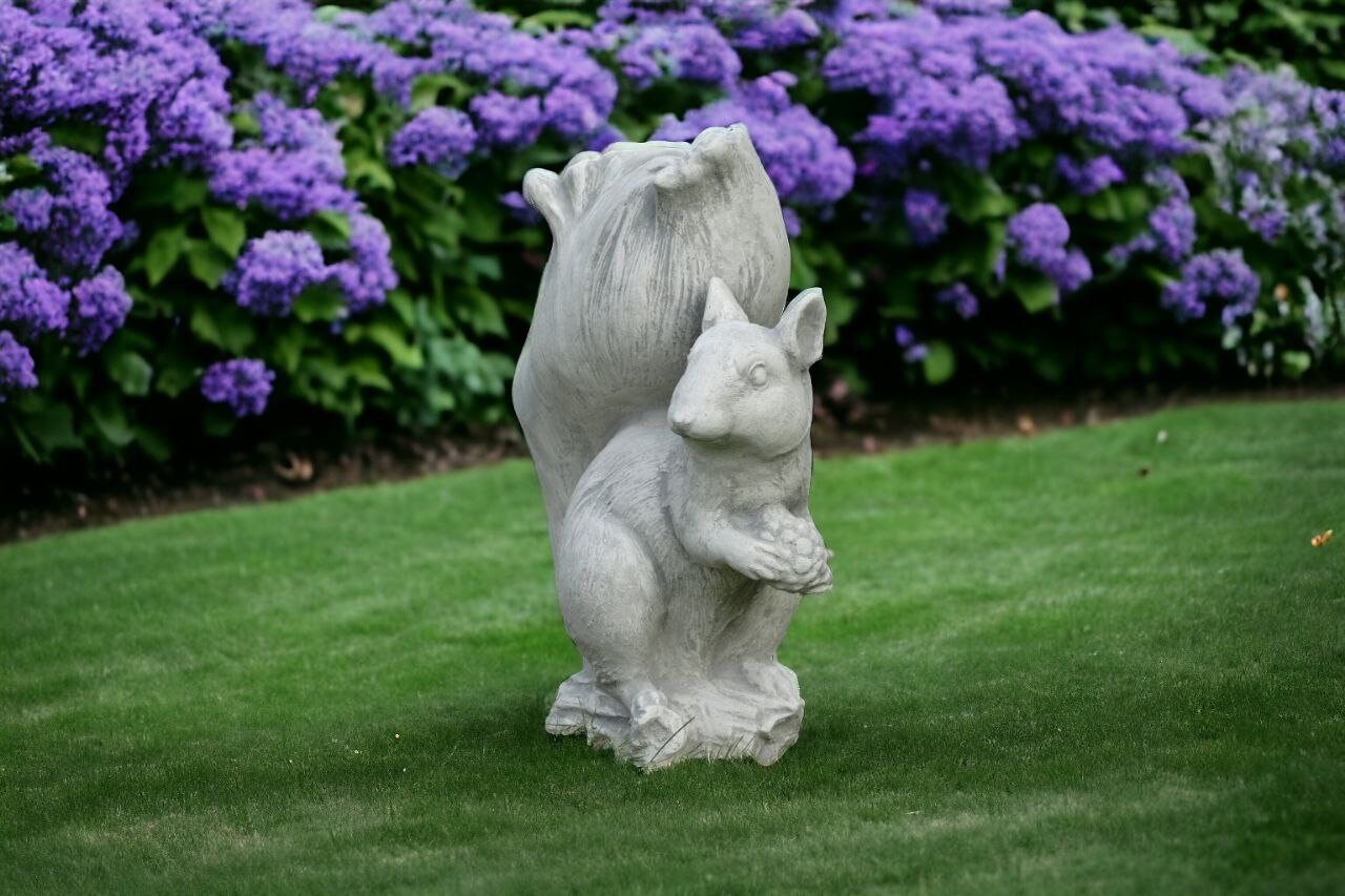 Realistic Squirrel Statue, Bushy Tail Squirrel Figure, Wild Forest ...