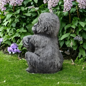 Concrete Monkey Statue, Sitting Monkey, Baby Monkey Figure, Garden ...