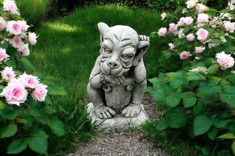 Backyard Gargoyle Statue Garden Monster Sculpture Outside Gargoyle Art ...