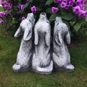 Sitting Wolves Statue, Three Wolves Figure, Wild Wolf Sculpture ...