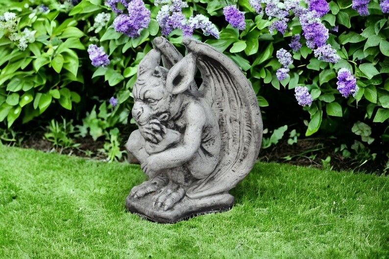 Sitting Gargoyle Statue, Stone Figure, Detailed Gargoyle Sculpture ...