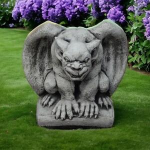 Massive Gargoyle Statue, Garden Figure, Detailed Gargoyle, Gothic ...