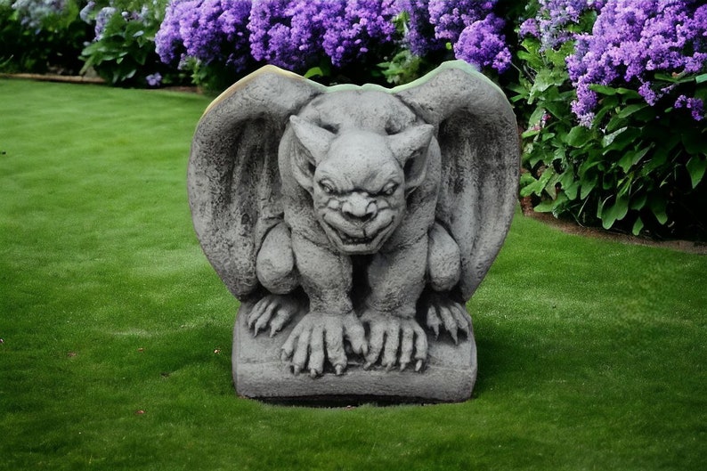 Massive Gargoyle Statue, Garden Figure, Detailed Gargoyle, Gothic ...