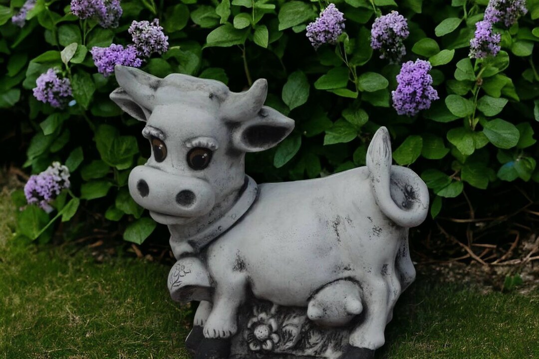 Standing Cow Statue, Farmhouse Cow Figure, Stone Cow Sculpture Garden ...
