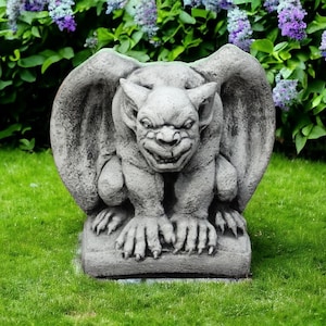 Massive Gargoyle Statue, Garden Figure, Detailed Gargoyle, Gothic ...