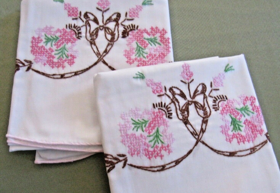 PAIR Hand Embroidered Pillowcases Vintage 1950s PINK FLORAL - Etsy PAIR Hand Embroidered Pillowcases Vintage 1950s PINK FLORAL - Etsy