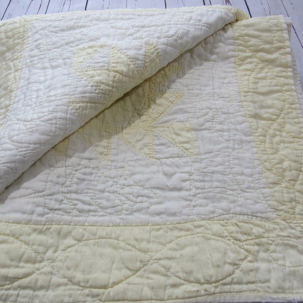 Yellow Star Quilt - Etsy