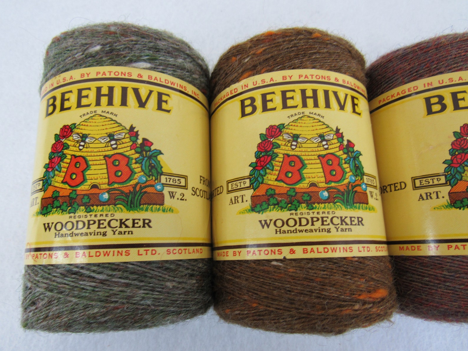 1 BEEHIVE Woodpecker Hand Weaving Yarn 100% Wool Choose Your - Etsy