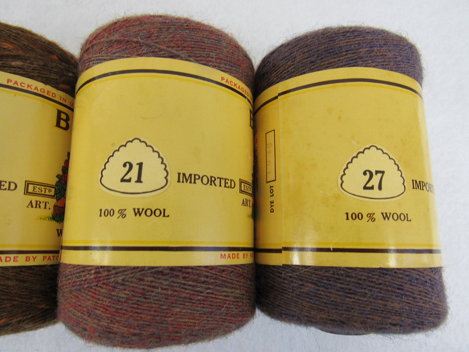1 BEEHIVE Woodpecker Hand Weaving Yarn 100% Wool Choose Your - Etsy