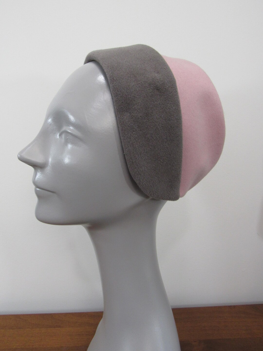 Vintage Pink & Gray Wool Felt Skull Cap: Medieval Renaissance Costume ...