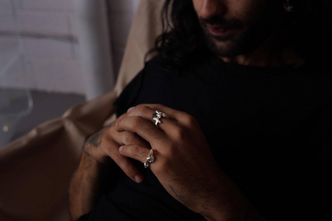 TENDRE METAL Sterling Silver render Os Ring - Etsy