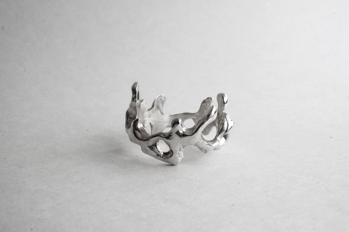 TENDRE METAL Sterling Silver render Os Ring - Etsy