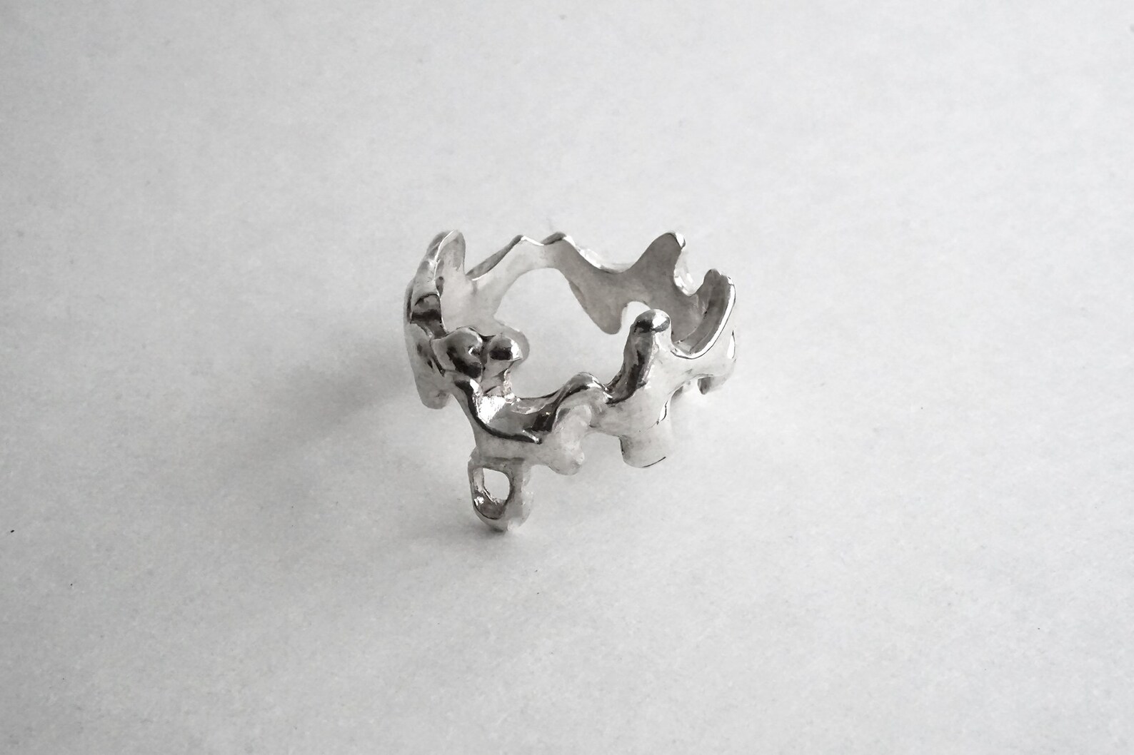 TENDRE METAL Sterling Silver render Os Ring - Etsy