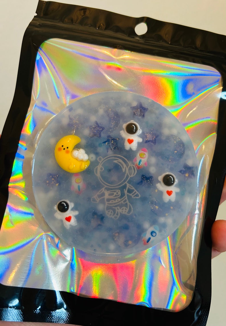 Astronaut Pick Pad Silicone Fidget Toy for Skin Picking ...