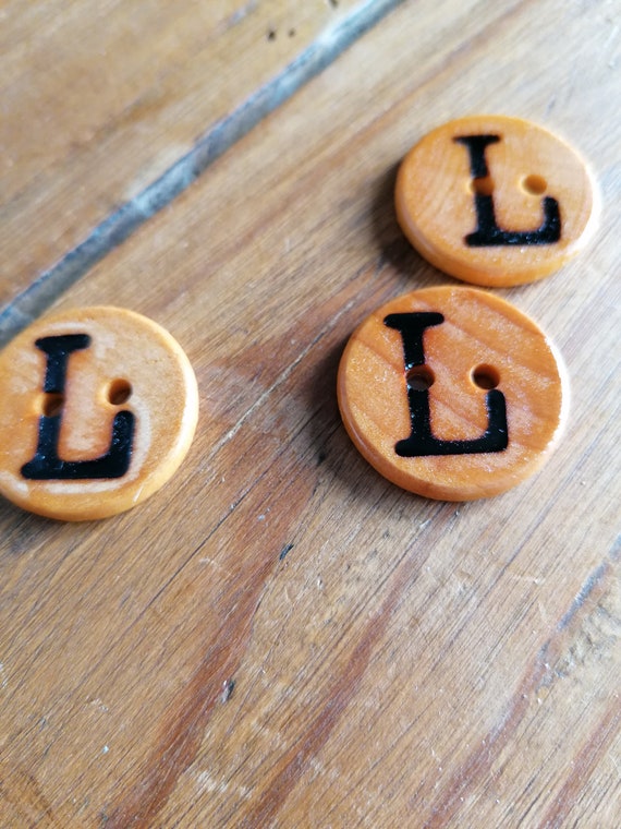 L Letter Buttons
