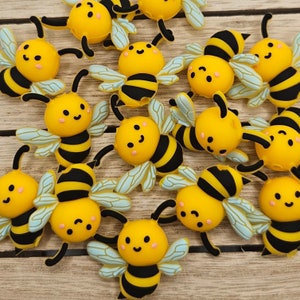 Focal Beads: 3D Bee - Etsy