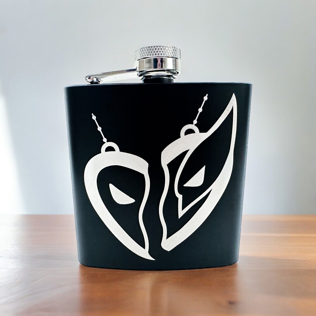 Deadpool and Wolverine Engraved Black Flask 6oz, Marvel X-men Drinkware ...