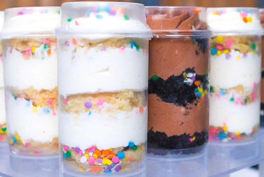 Cake Push Pops Wedding Favors Birthday Party Gift Party Favors Treats ...
