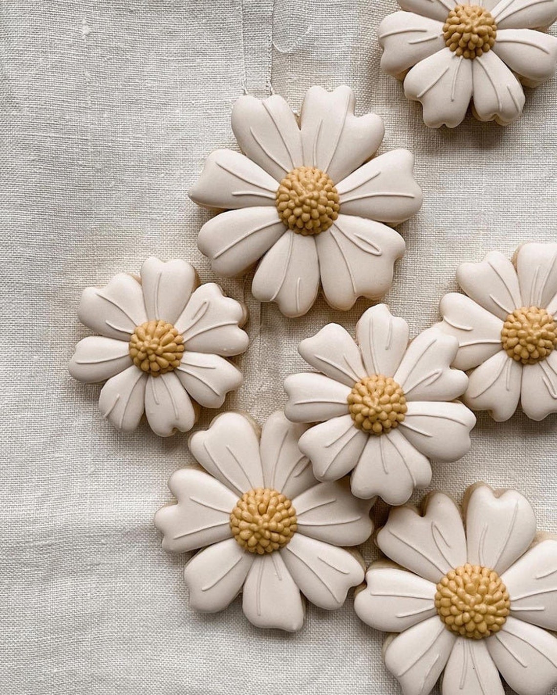 The Classic Daisy Collection - Daisy Mini Cookie Cutter - Etsy