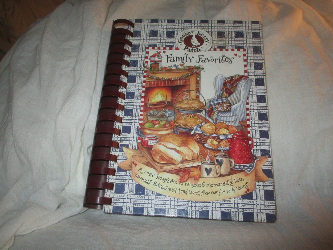 Vintage Gooseberry Patch Family Favorites Recipe Craft Book - Etsy
