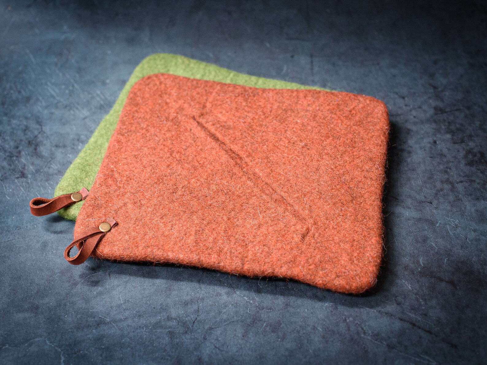Handmade Felted Wool Oven Mitt and Pot Holder Set - Etsy