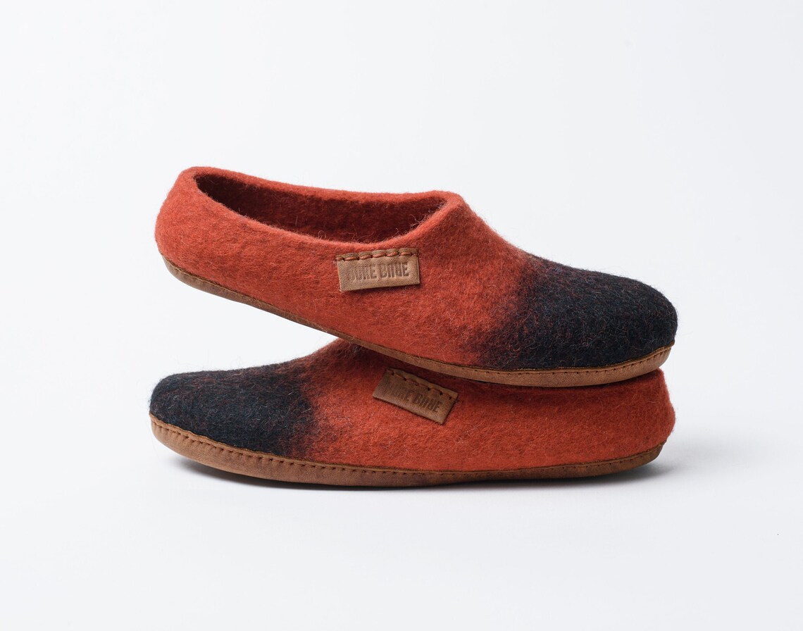 Low Back Woolen Clogs, Black & Cinnamon Wool Slippers Clogs, Felted ...