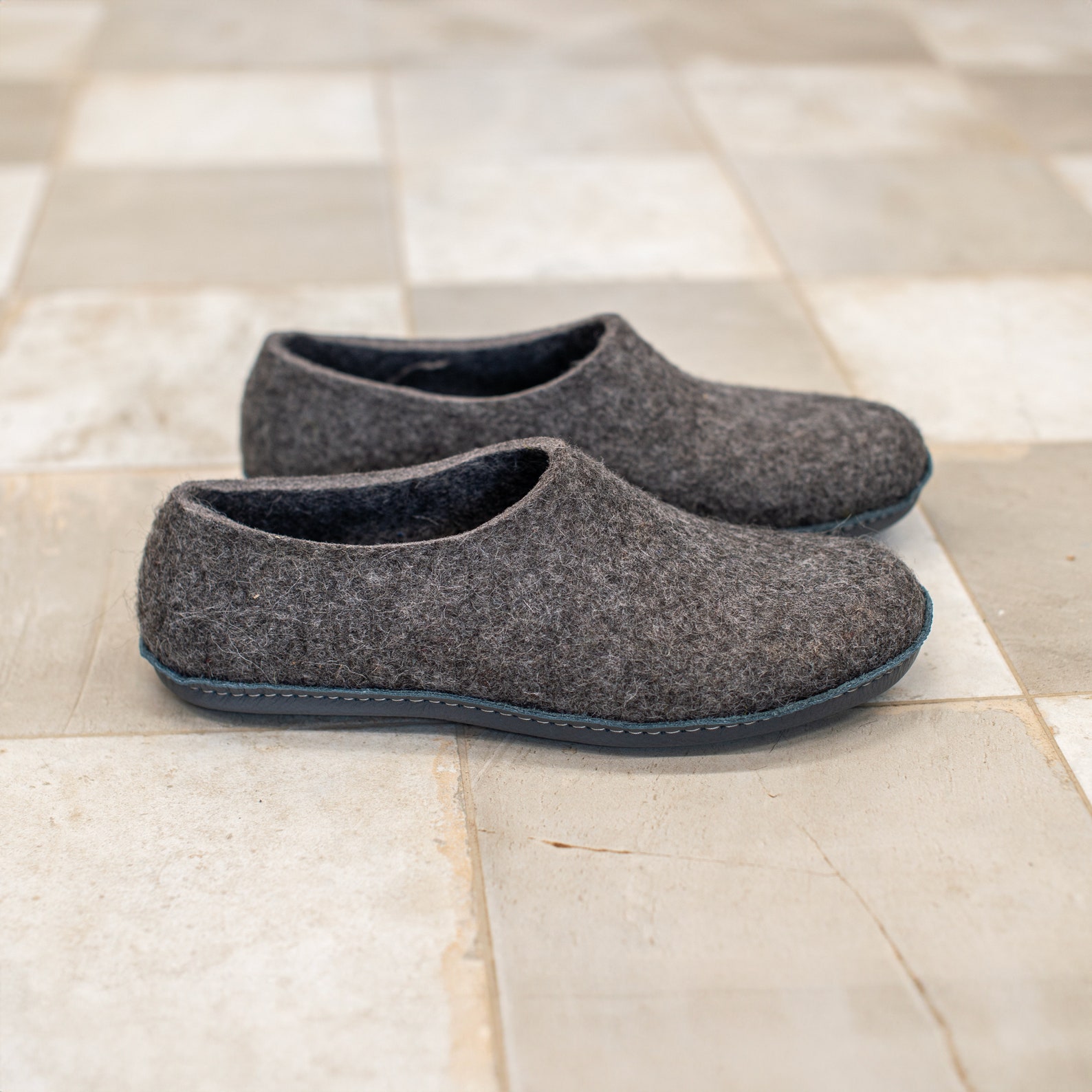 Handmade Felted Wool Clogs: Men's Barefoot Slippers, Leather or Rubber ...