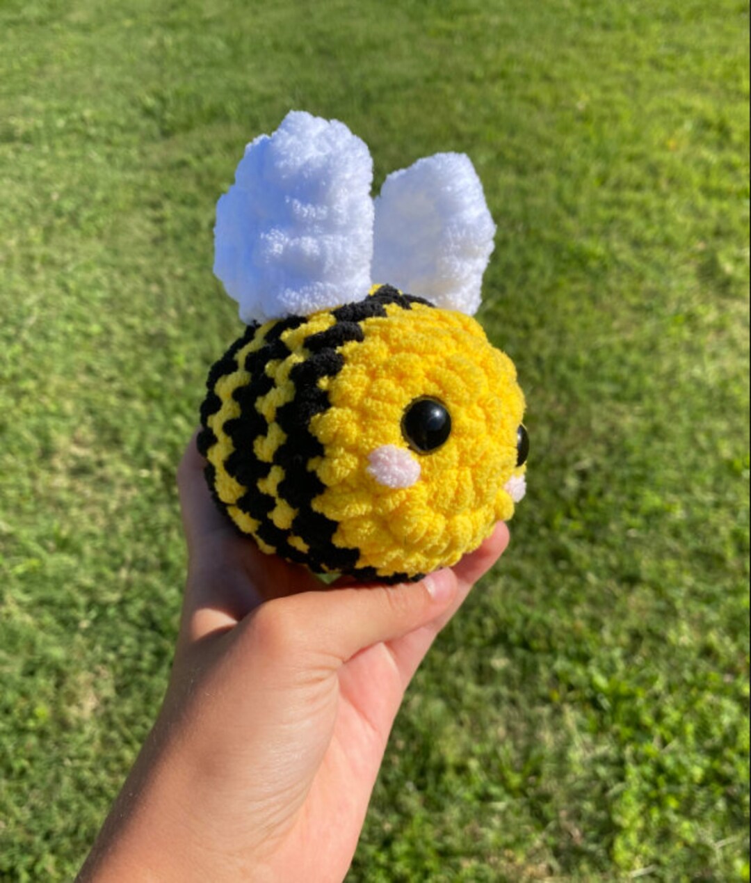 Flutter the Honey Bee - Etsy