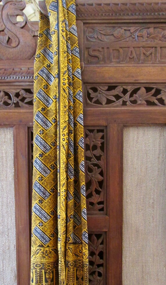 Antique Silk Indonesian Batik Scarf or Hanging circa1… - Gem