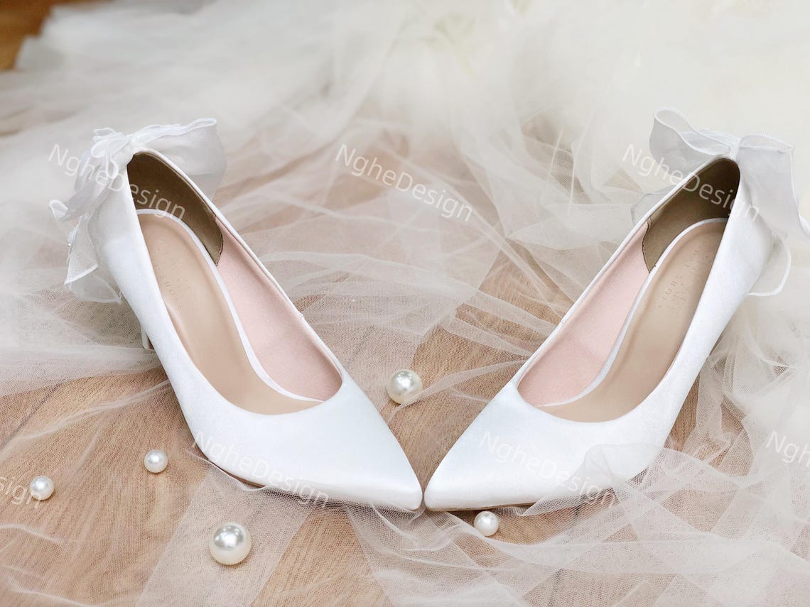 Satin Wedding Shoes With Bow at the Back of the Heel. Simple Wedding ...