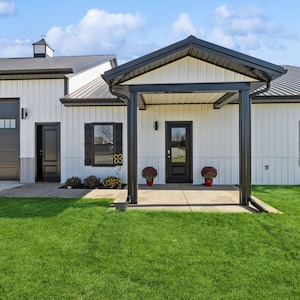 Digital Barndo Floor Plan W/loft. Built 2x6 Walls and W/poles in the ...