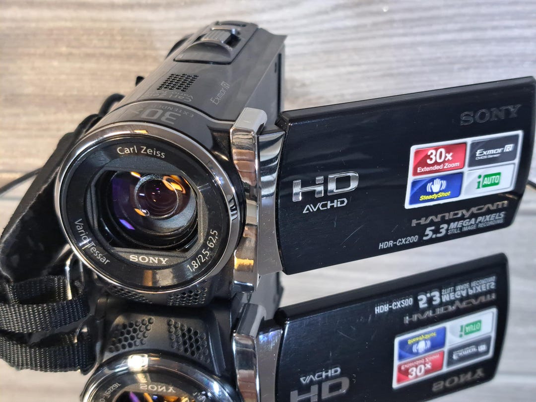 Sony HDR-CX200E Handycam - Full HD Camcorder With 25x Optical Zoom & 2. ...