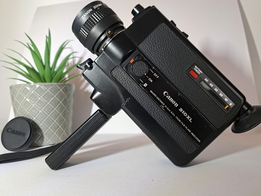 Canon Super 8 Movie Filming Camera 310XL Vintage Film Camera in 100% ...