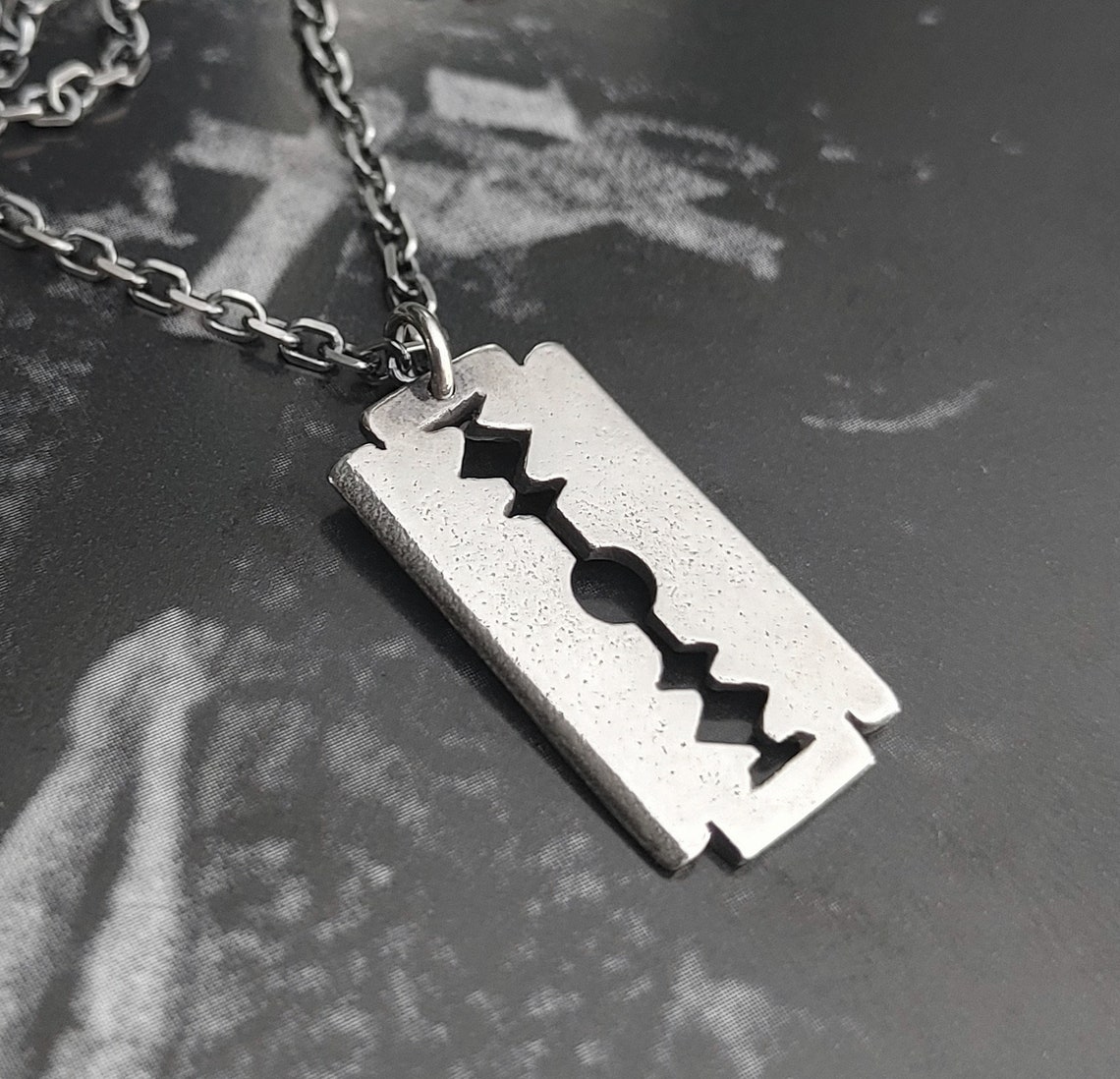Medium RAZOR BLADE Necklace - Etsy