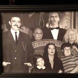 The ADDAMS FAMILY Snap Snap Framed Halloween Decor Print 8x10 W Black ...