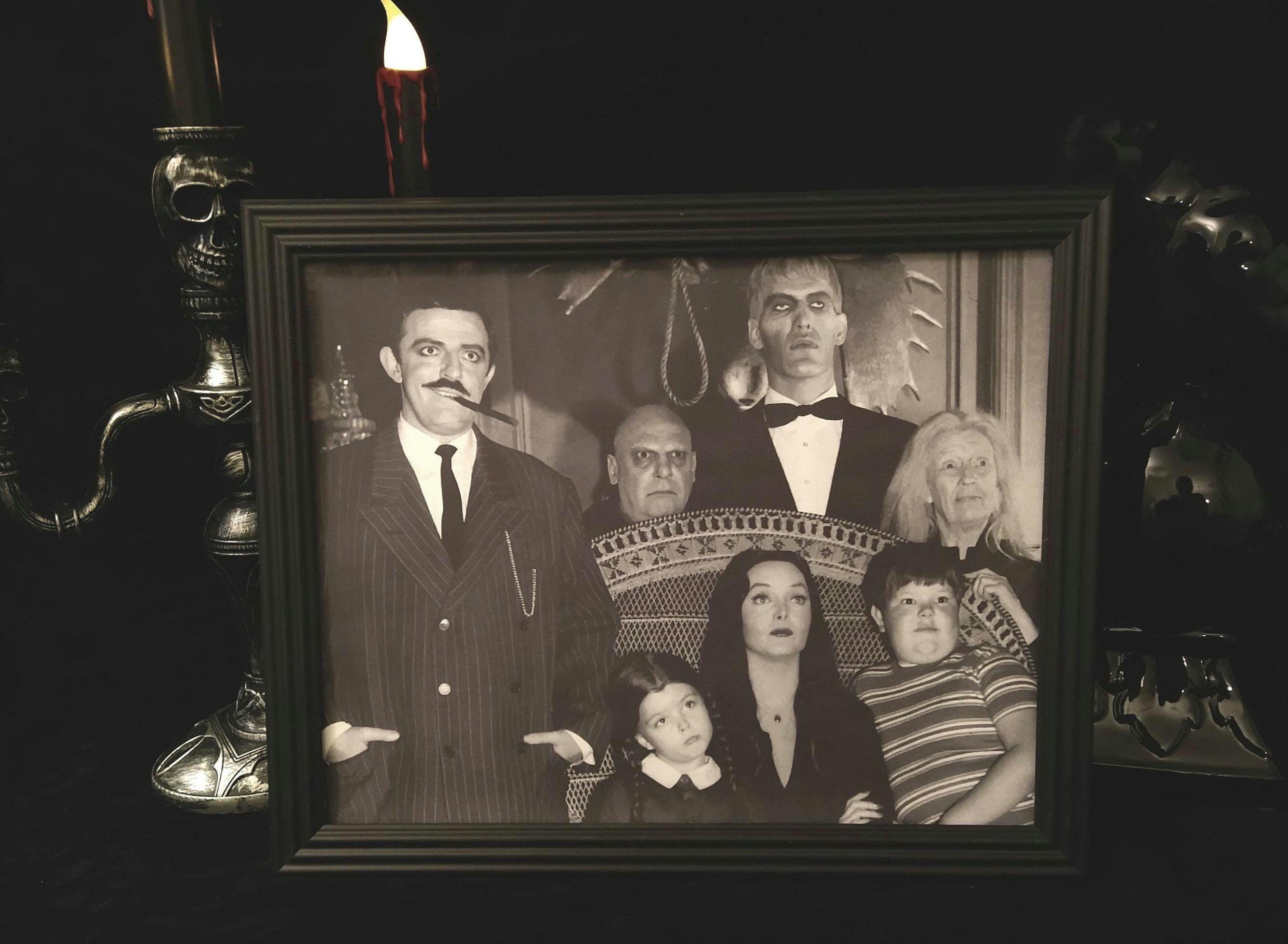 The ADDAMS FAMILY Snap Snap Framed Halloween Decor Print 8x10 W Black ...